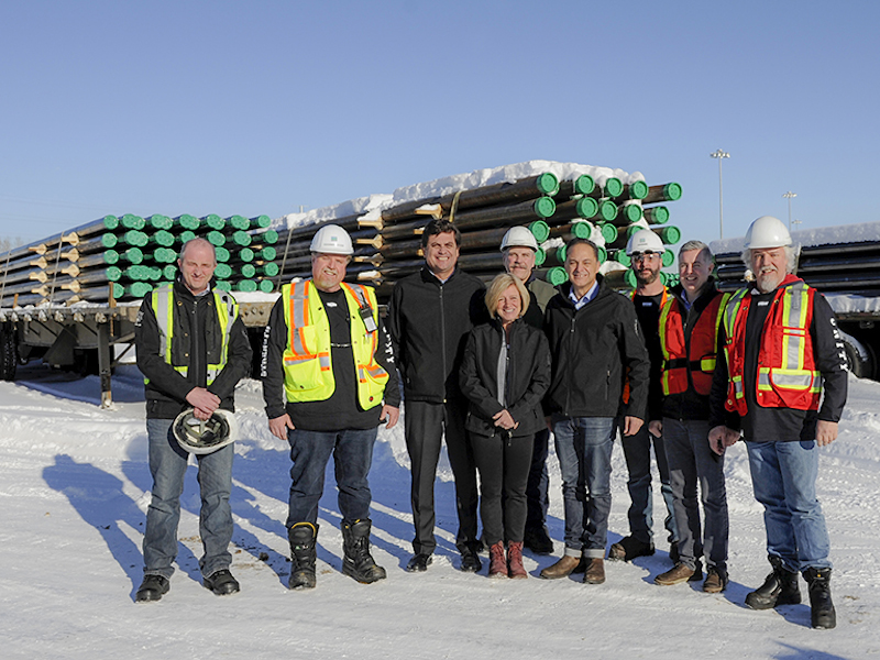 Alberta Premier tours Tenaris pipe operations in Calgary